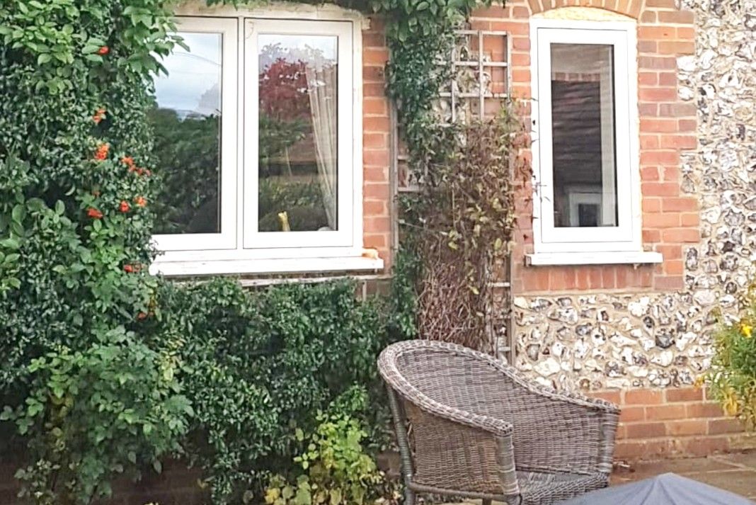 'Striking' R9 install by Bahama Windows | Glass & Glazing Products ...