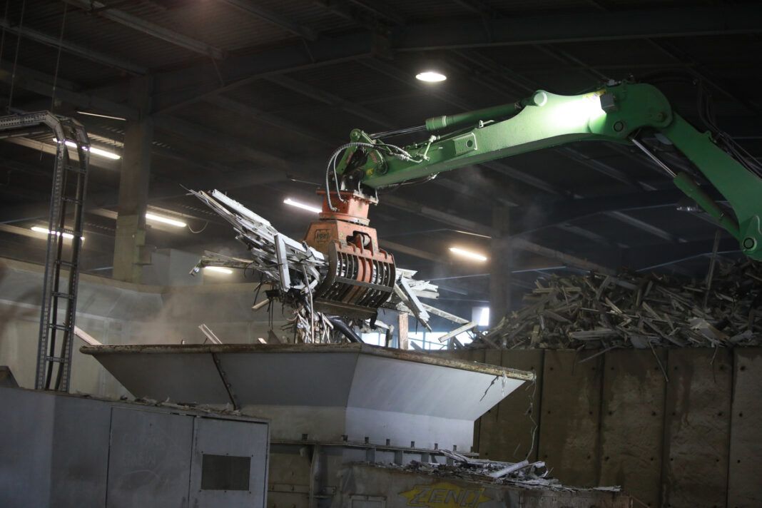 Installers urged to push window recycling | Glass & Glazing Products ...