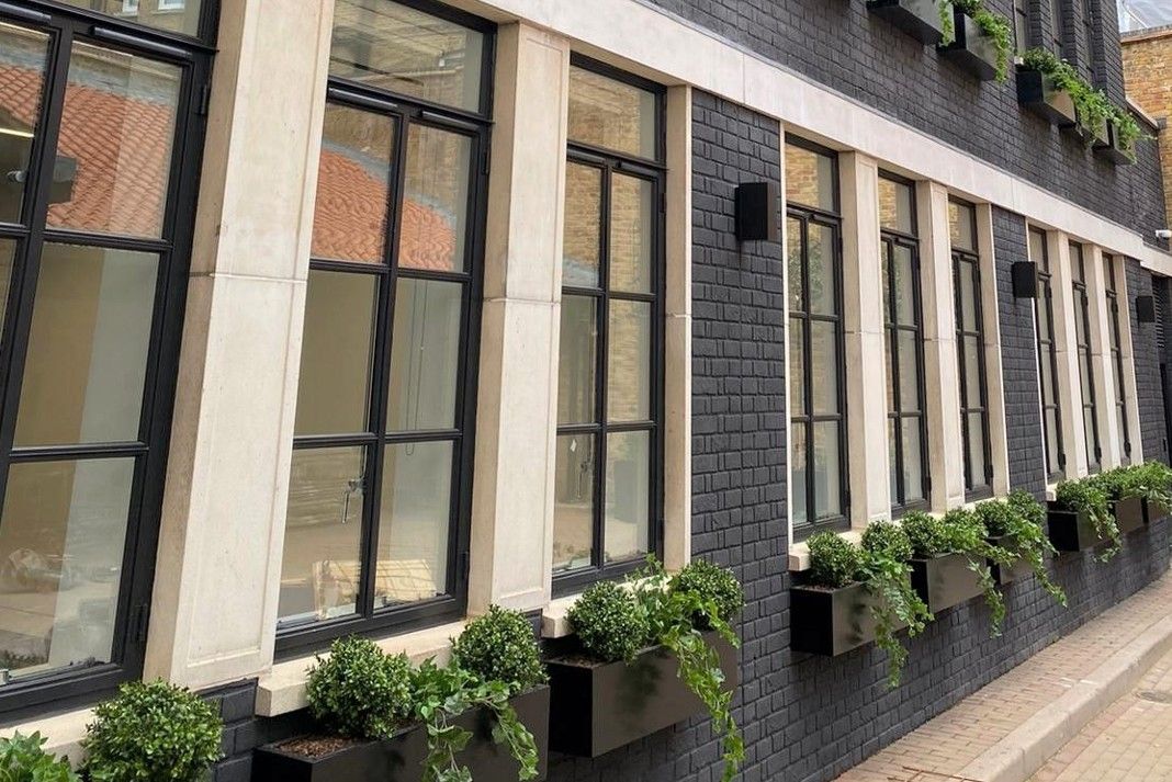 Steel windows: the sustainable and stylish choice | Glass & Glazing ...