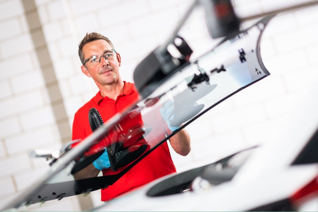 Autoglass renews supplier deal with NFU Mutual | Glass & Glazing ...
