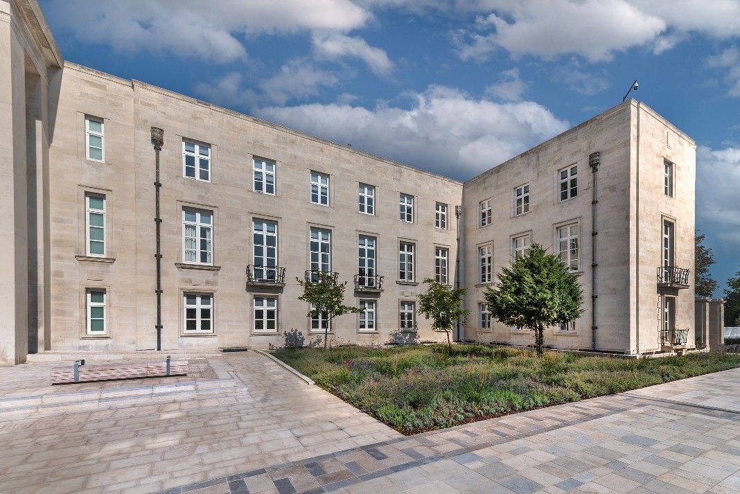 Transformed town hall | Glass & Glazing Products Magazine (GGP)