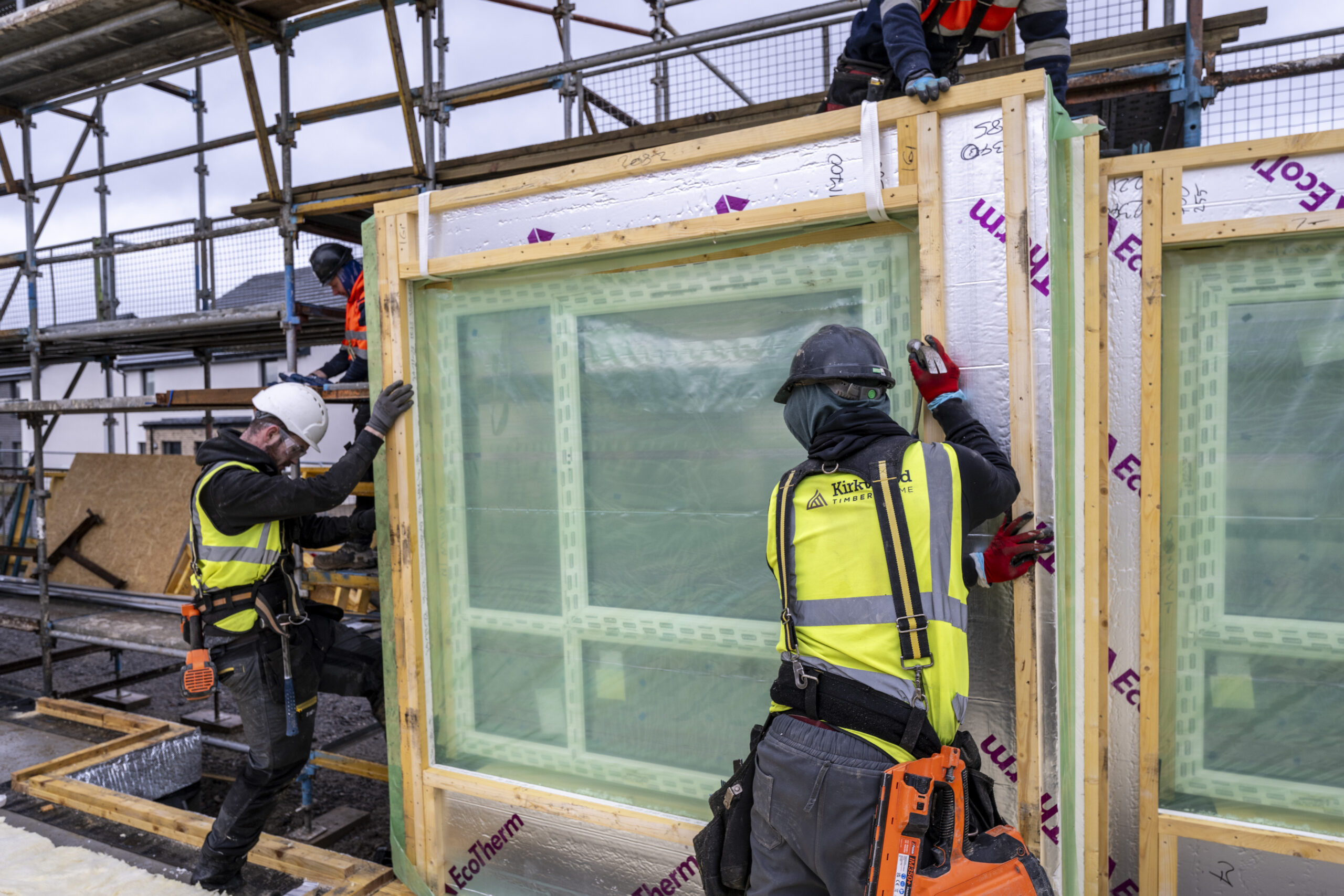 Eurocell system cuts installation time by 75% | Glass & Glazing ...