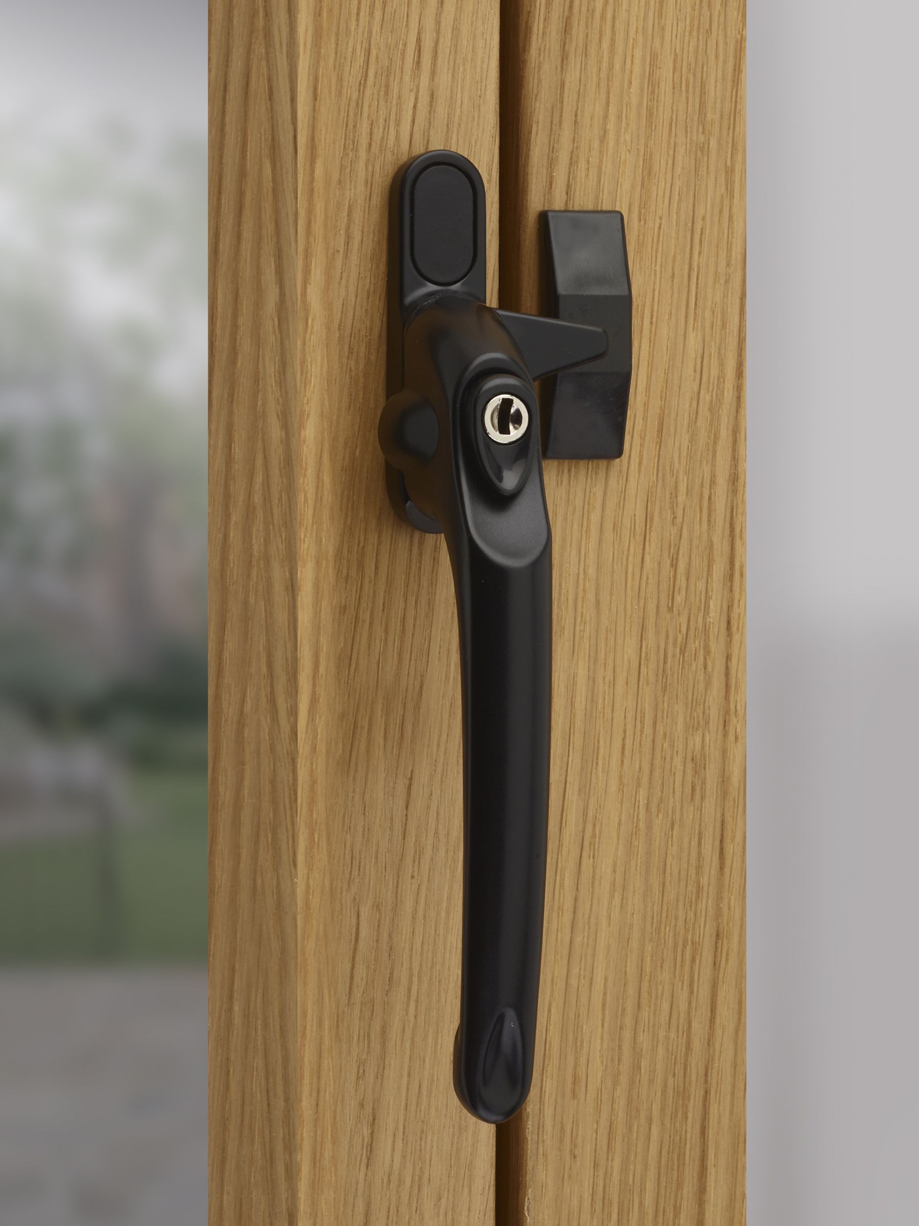 ERA launches new Maxim Cockspur Casement Window Handle | Glass & Glazing Products Magazine (GGP)