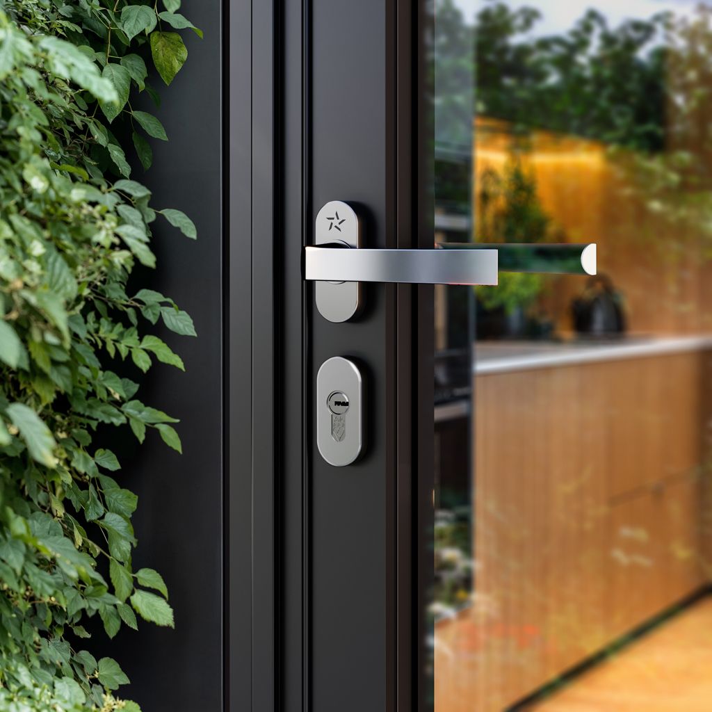 Stellar Aluminium launches new Premium Bifold Door Handle | Glass ...