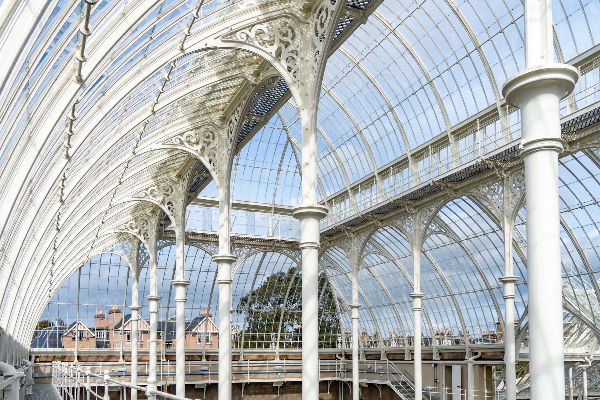 Yorkshire glass manufacturer delivers bespoke solution for Edinburgh ...